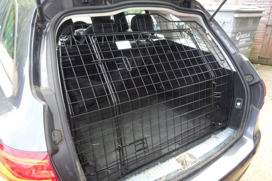 Bespoke Tailgate Guard - Ford Explorer (Electric) 2023 onwards | Barjo