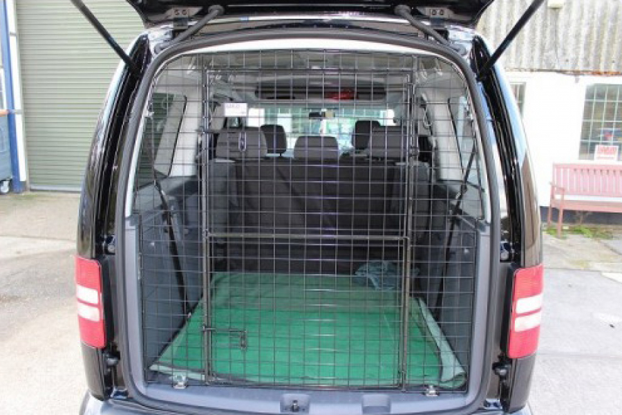Tailgate Guard - Volkswagen Caddy Maxi Life (2010- 2015) People Carrier ...