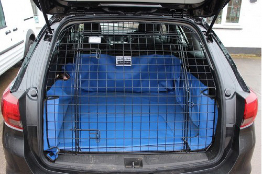 Tailgate Guard - Vauxhall Astra (2016-2021) Sports Tourer | Barjo